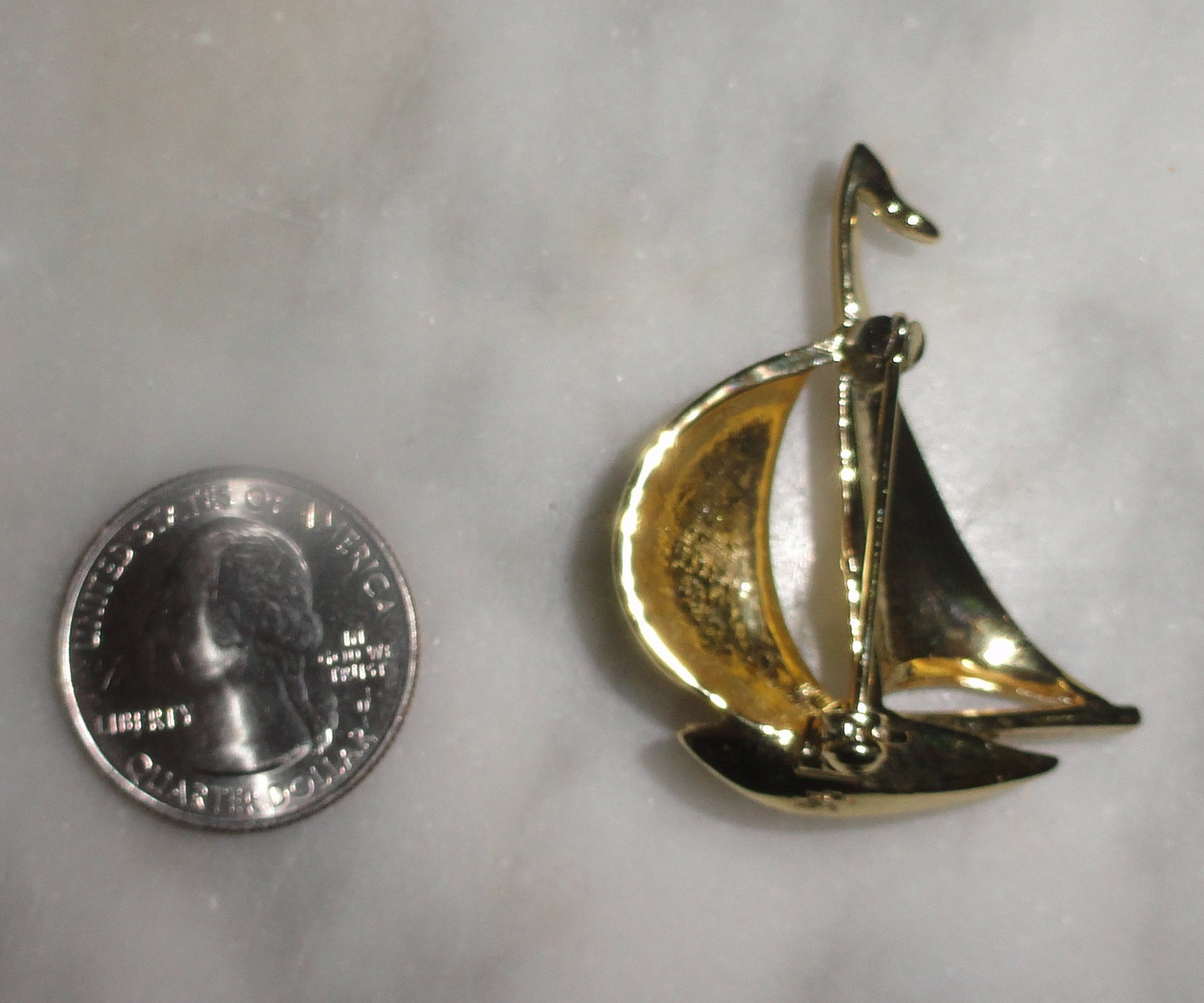 Vintage Brooch Brushed and Polished Gold Tone Sailboat Ship Pin Sailor ...