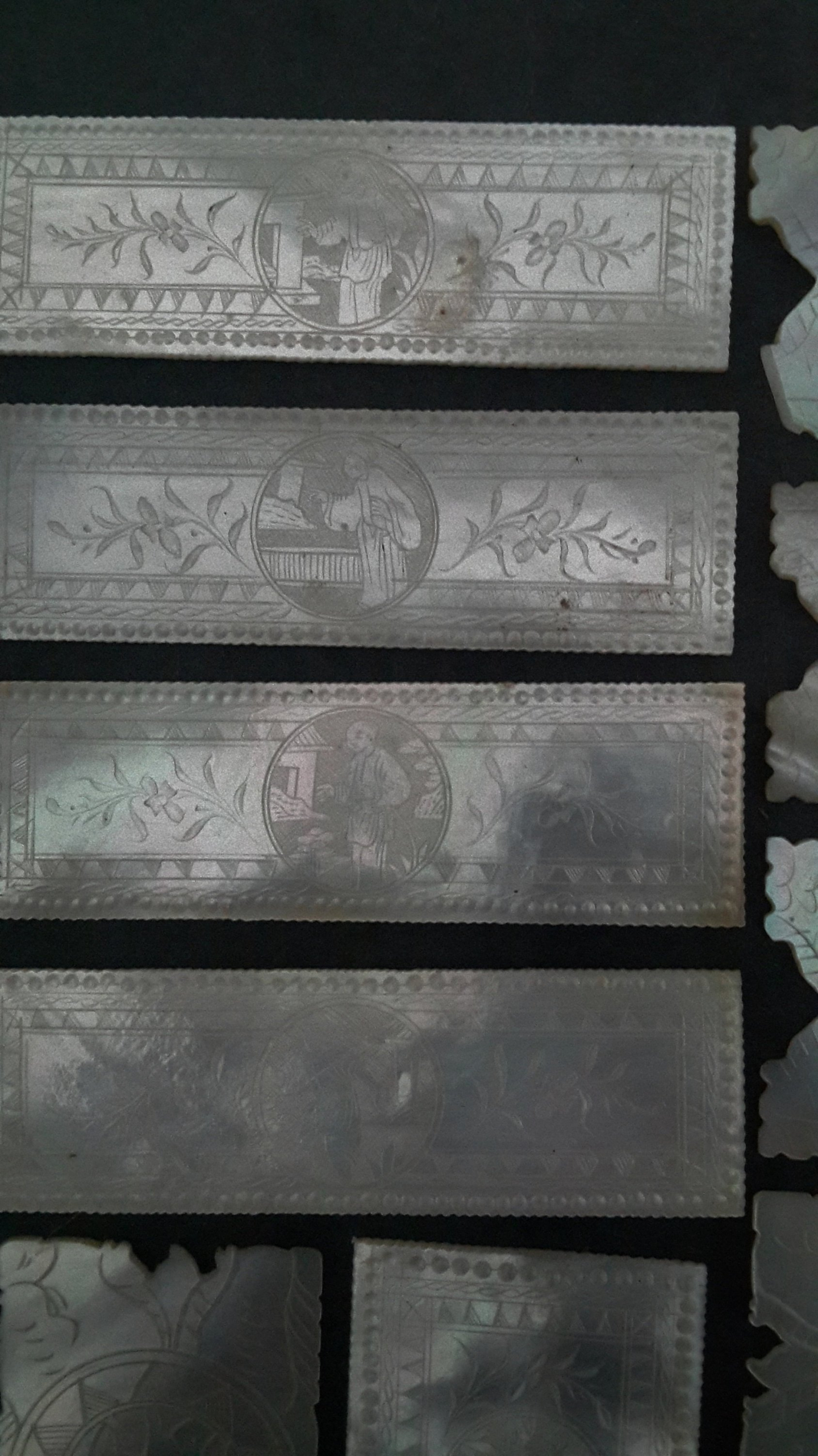 Antique Mother Of Pearl Chinese Gambling Gaming Counters 1720 to 1800s ...